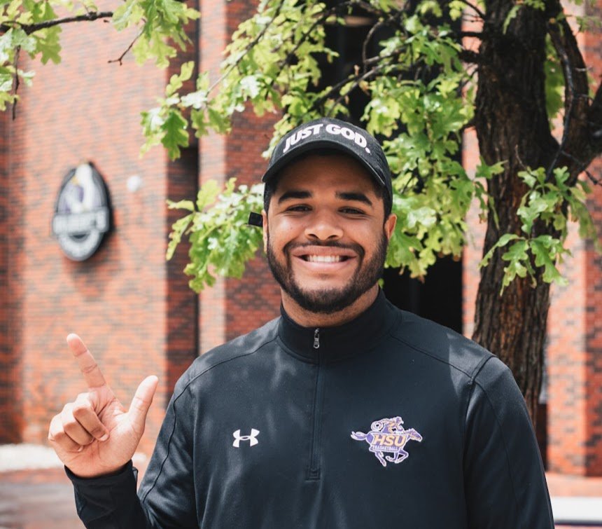 Caleb Young '22, Assistant Men's Basketball Coach - Hardin-Simmons ...