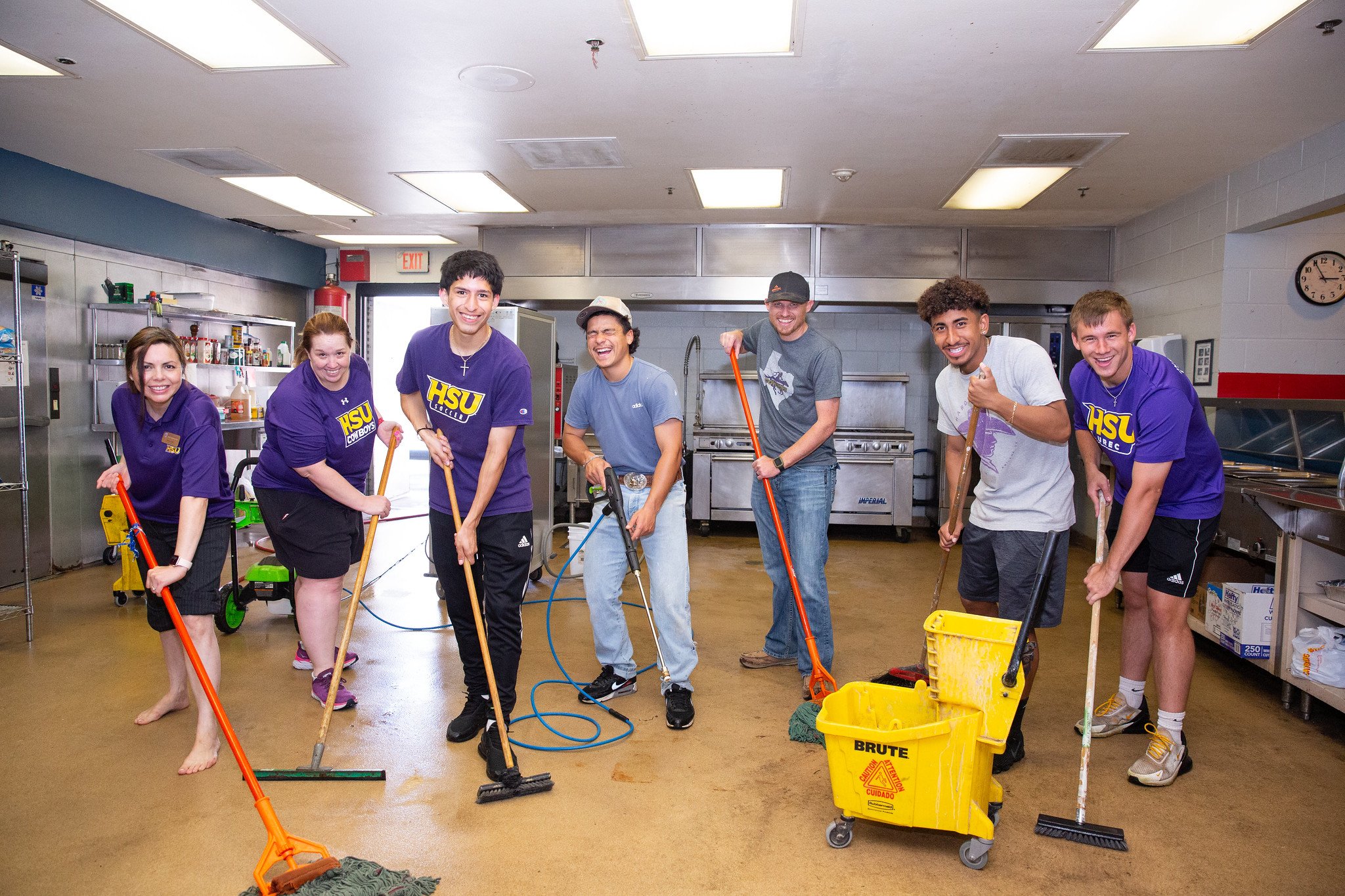 HSU Serves the Community for Serve Like Simmons Day - Hardin-Simmons ...
